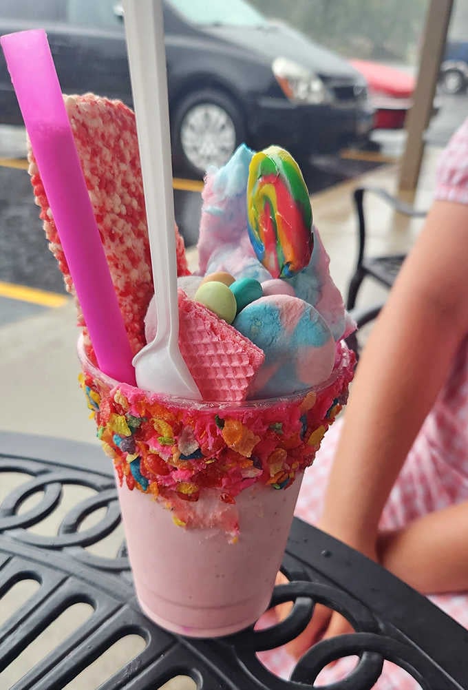 Cotton candy, rainbow candy, Fruity Pebbles on the rim. This shake didn't come to play it safe.