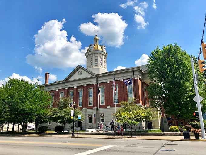 That gleaming gold dome crowning Madison's Jefferson County Courthouse is basically the town saying, "Yes, we dressed up for you."