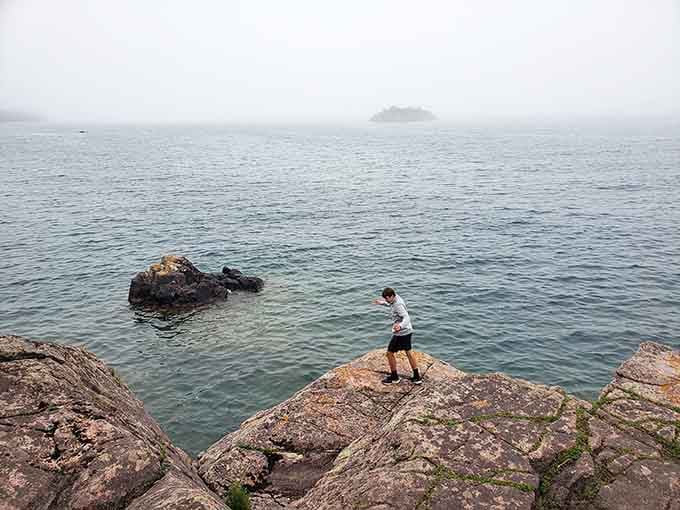 Even wrapped in moody fog, Black Beach Park delivers the kind of dramatic scenery that stops you cold.
