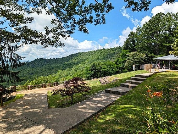 The kind of mountain view that makes you want to call someone just to say, "You have to see this."