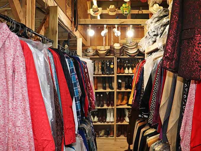Flannel shirts, cowboy boots, and wide-brimmed hats, this booth is basically a country song you can wear.