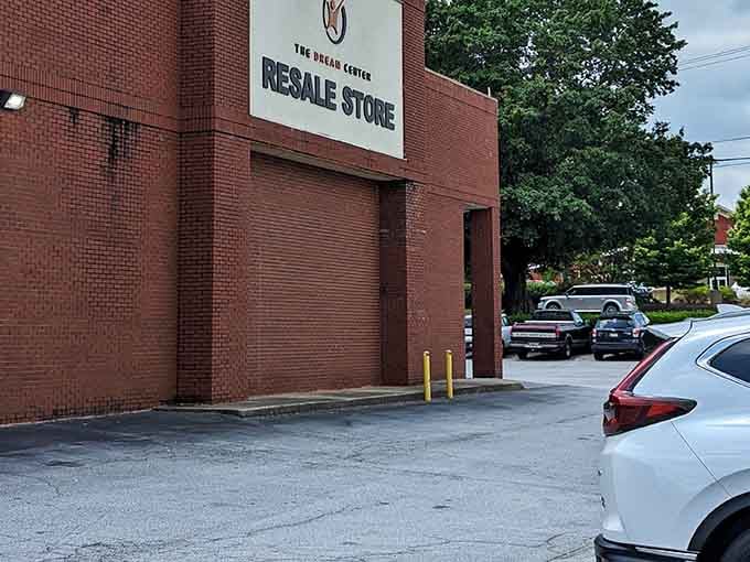 Plenty of parking means no excuses, just pull in and prepare to leave with more than you planned.