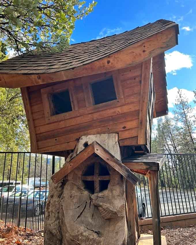Even the kids' playhouse here has character. Rustic, charming, and built for imaginations running at full speed.