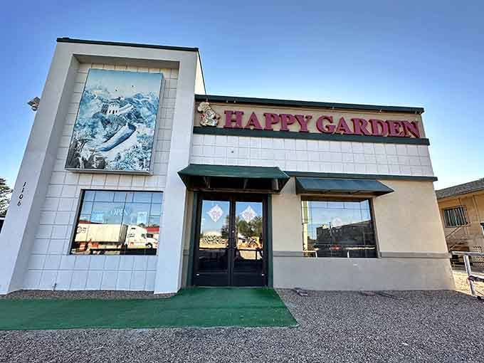 Happy Garden brings a mural of the Great Wall to the Colorado plains. Unexpected and wonderful.