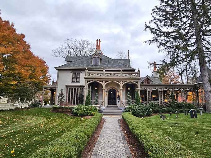 The William Mason House in fall is the kind of sight that makes you pull over and just stare.
