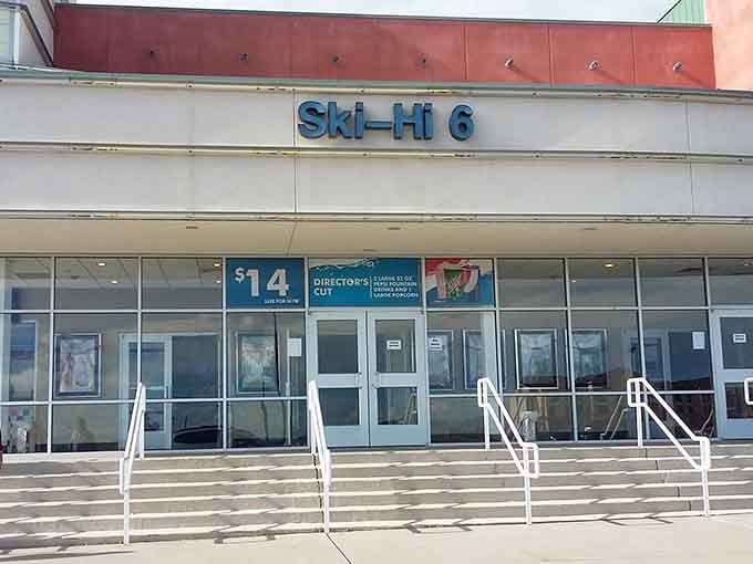 The Ski-Hi 6 theatre marquee is proof that small towns still know how to do movie night right.