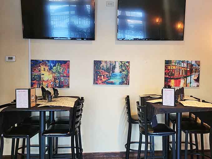 Colorful New Orleans street scenes on the wall remind you exactly where your taste buds have traveled.