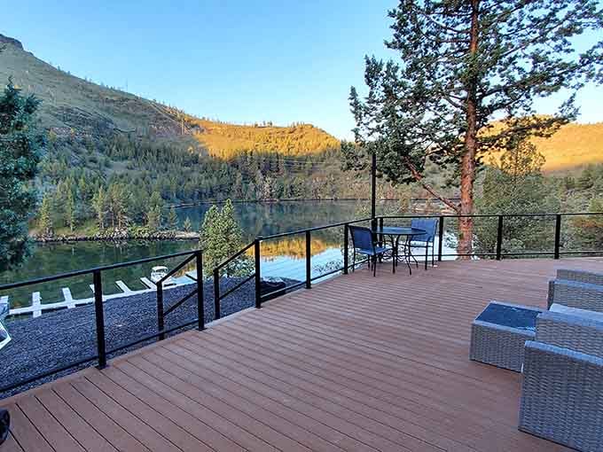 Lake Simtustus Resort offers the kind of deck view that makes every other vacation feel slightly inadequate by comparison.