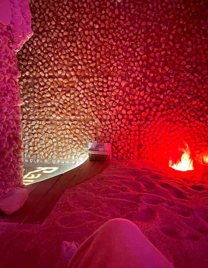 When the walls glow like a perpetual sunset, your cortisol levels don't stand a chance.
