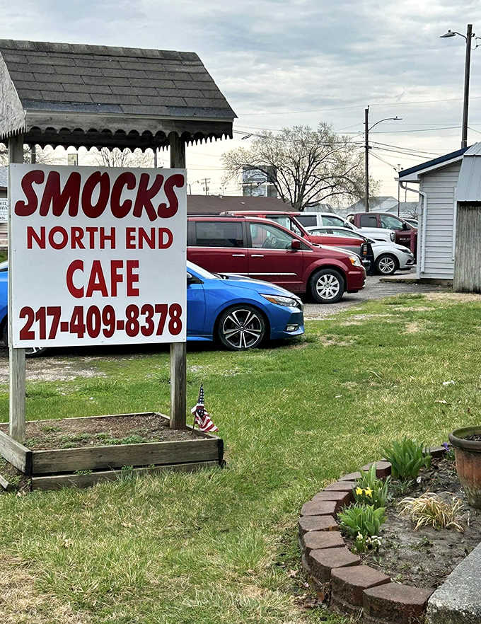 Smocks North End Cafe, where the parking lot full of trucks at lunchtime tells you everything you need to know.