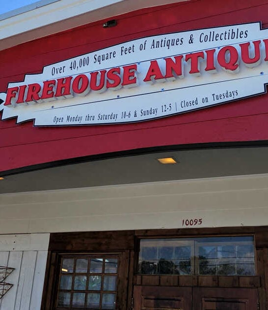 The Alabama Antique Mall Where You Can Hunt For Treasures Across 40,000+ Square Feet