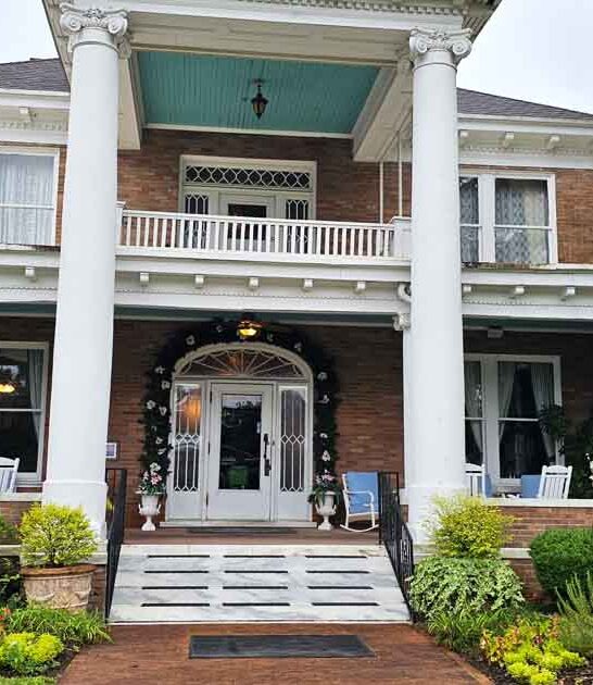 The All-You-Can-Eat Buffet In Georgia That&rsquo;s Pure Southern Comfort