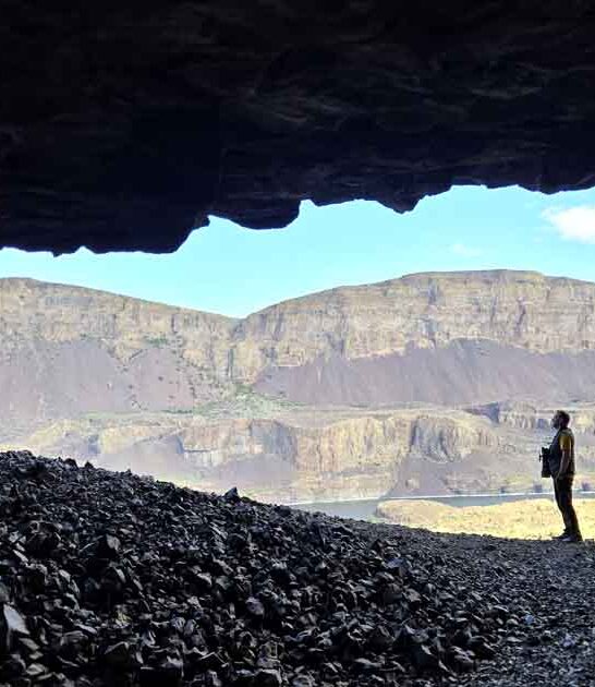 These Otherworldly Hidden Caves In Washington Are So Worthy Of An Adventure