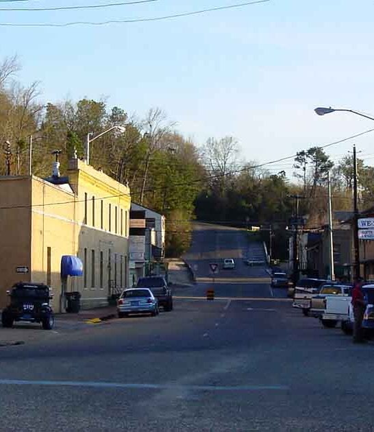charming town destination alabama ftr