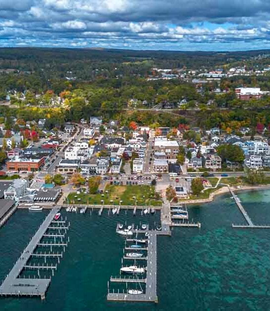 charming towns michigan moment ftr