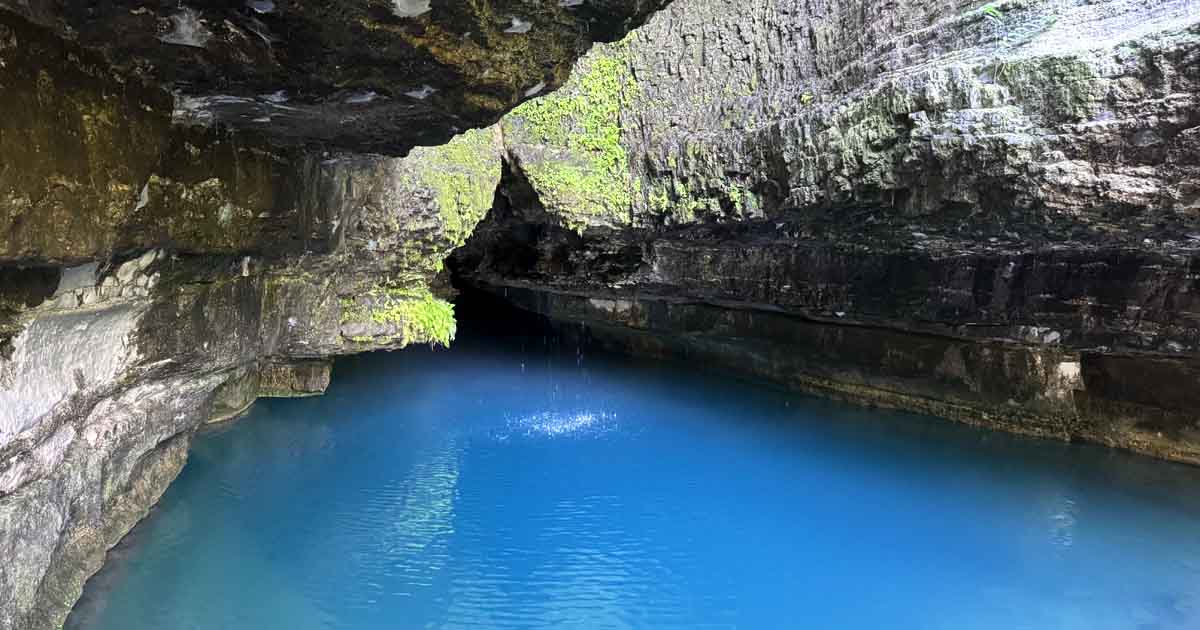 The Crystal-Clear Spring Hiding In One Of Missouri's Favorite State Parks