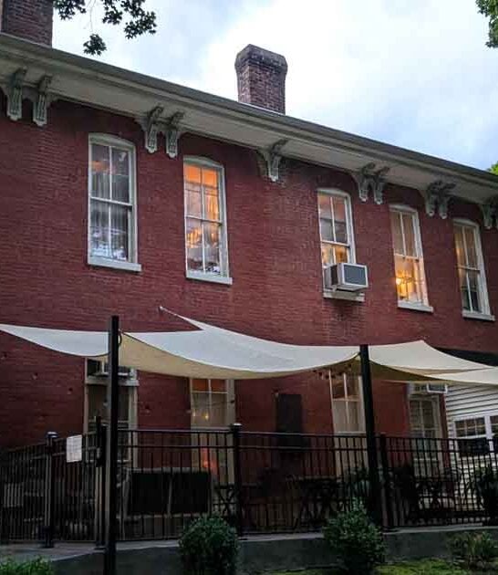 fashioned kentucky restaurant comfort ftr