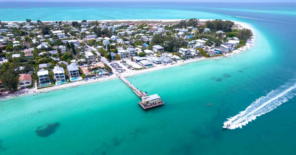 This Florida Island Has No High-Rises, No Chains, And A Speed Limit Of Just 35 MPH