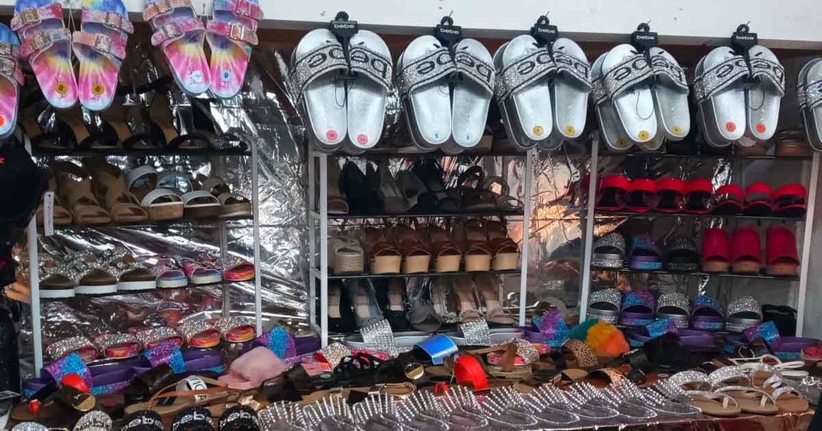 Plan To Spend All Day At This Gigantic Missouri Flea Market