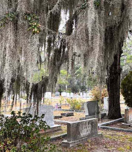 haunting beautiful cemetery georgia ftr