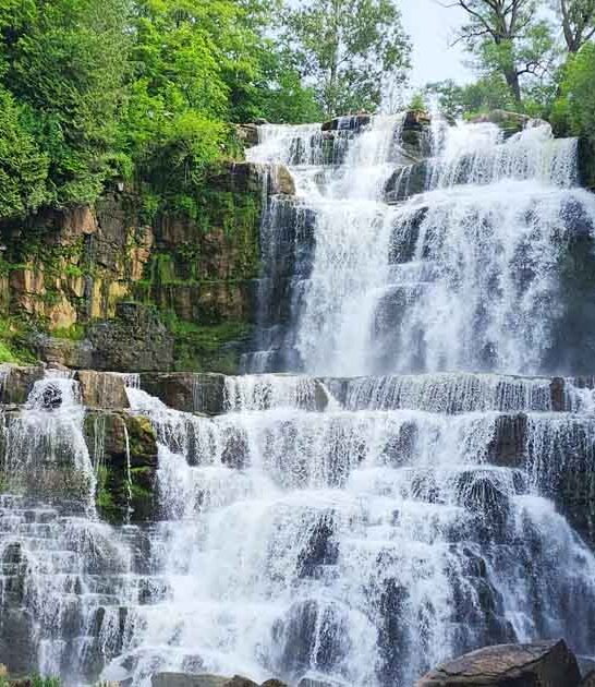 This Little-Known Waterfall In New York Is So Magical, You&rsquo;ll Swear You&rsquo;ve Wandered Into Narnia