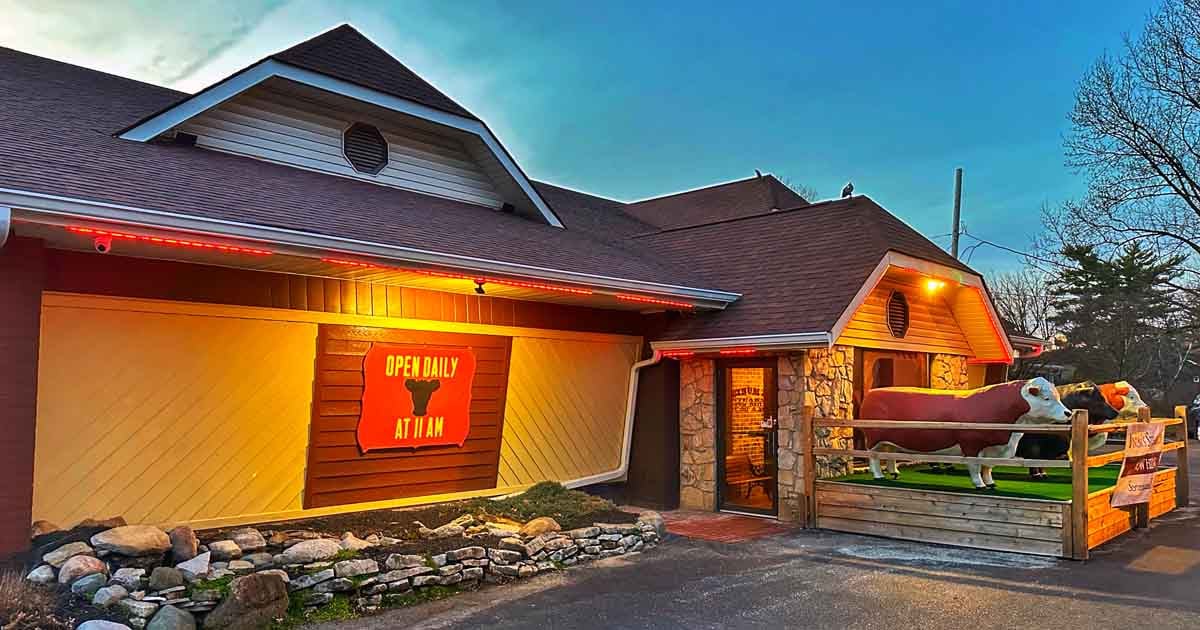 The Jaw-Dropping Steak At This Indiana Restaurant Is The Stuff Of Legends