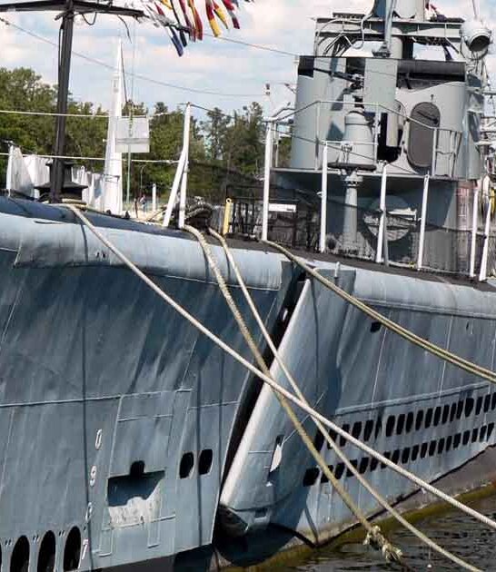 legendary ww2 submarine michigan ftr