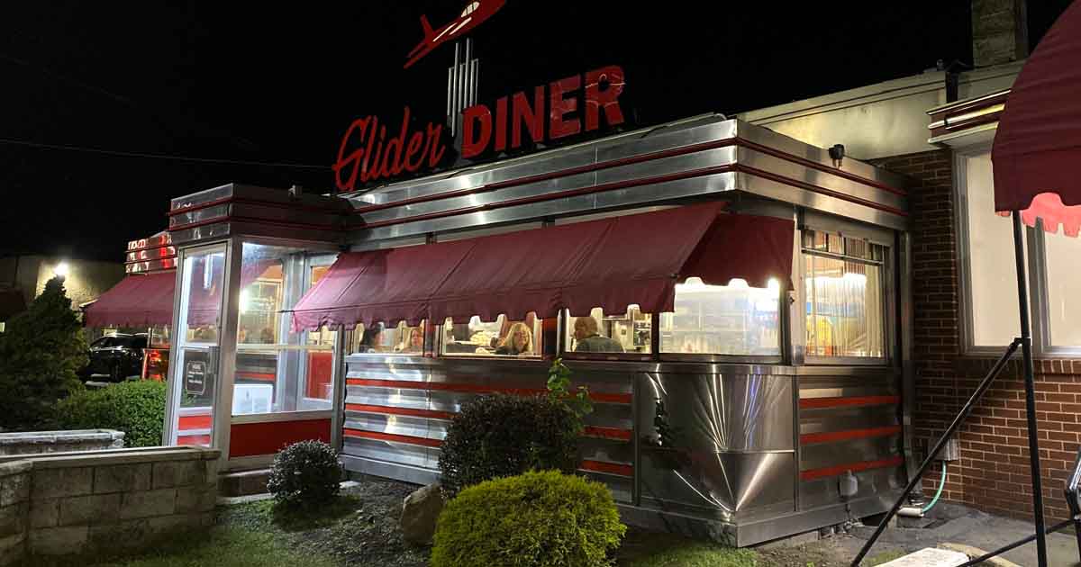 The Meatloaf At This Hole-In-The-Wall Pennsylvania Diner Will Knock Your Socks Off