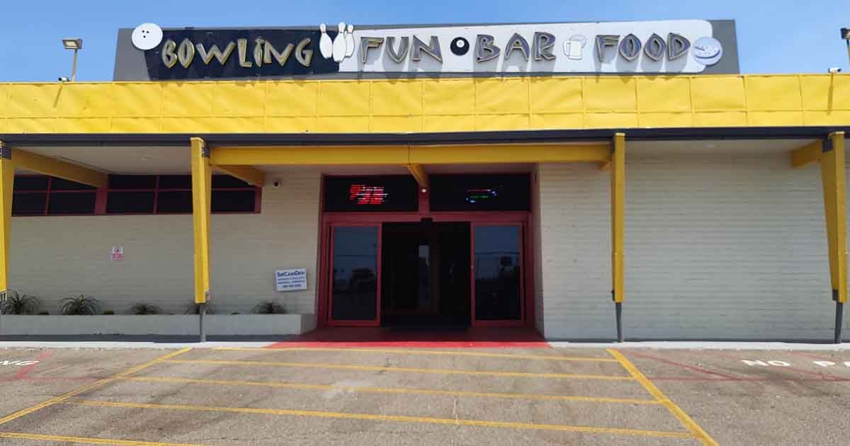 This Old-School Bowling Alley In Arizona Will Take You Back In Time