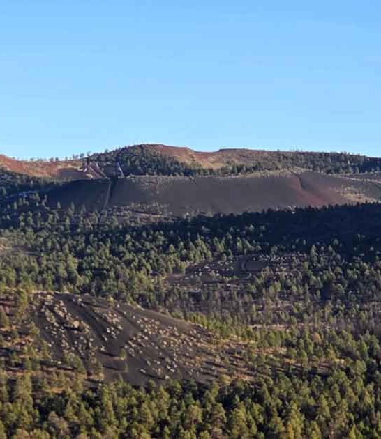 otherworldly volcanic crater arizona ftr