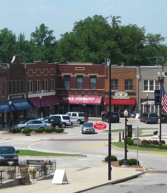 relaxing town getaways kentucky ftr