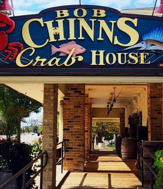 restaurant illinois mouthwatering crab ftr