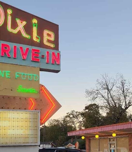 13 Iconic Diners, Drive-Ins, And Dives In South Carolina That Locals Can&rsquo;t Get Enough Of