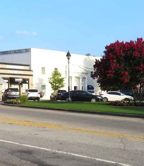 Escape To One Of These 10 Incredibly Safe And Peaceful Small Towns In South Carolina