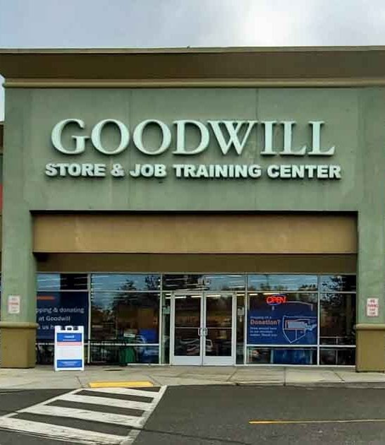 The Massive Washington Thrift Store Where You Can Fill Your Trunk For Only $40