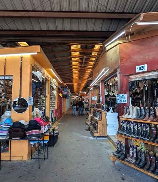 way texas flea market ftr