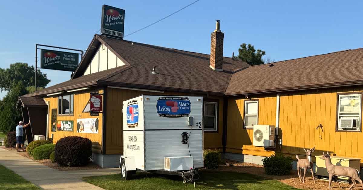 This Hole-In-The-Wall Wisconsin Restaurant Serves Up The State's Most ...