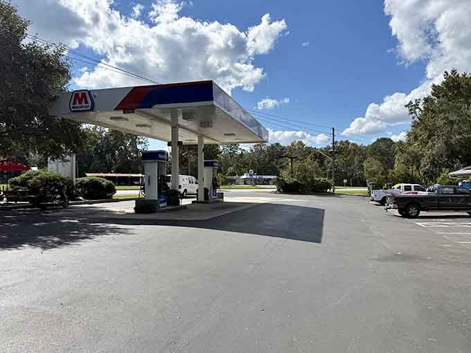 this-florida-gas-station-doesn-t-look-like-much-but-the-brisket-will