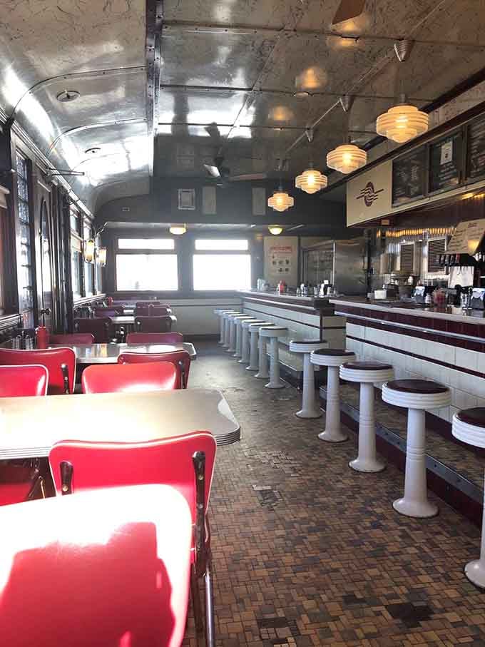 This Beloved New York Eatery Serves Home Cooked Meals Every Day And ...