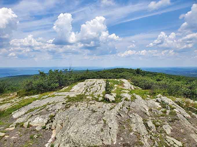 Few People Know About This Magical Overlook In New Jersey, But The View ...