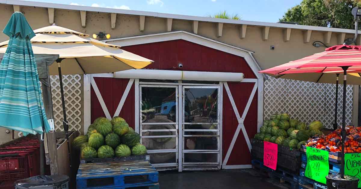 This Old-School Florida Farm Market Has Prices 50% Cheaper Than Publix And Locals Are Stunned