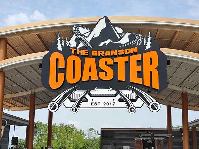 Experience An Amusement Park In Missouri So Fun It Makes Disneyland ...