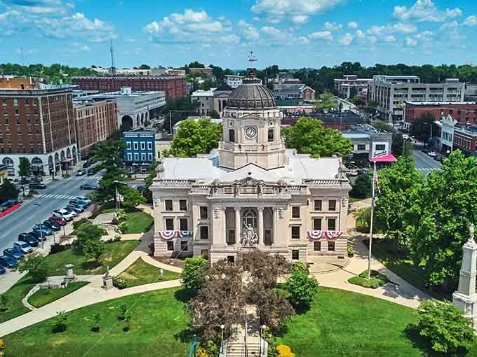 The One Indiana Town That Proves Midwestern Living Is Absolutely As ...
