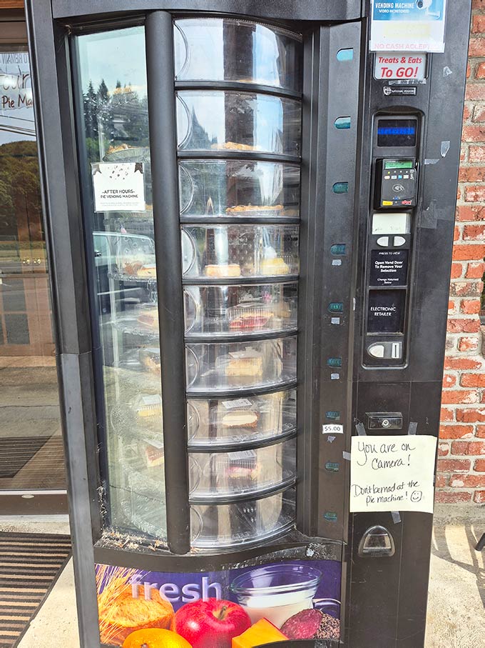 There's A 24/7 Pie Vending Machine In Oregon, And It's As Wonderful As ...