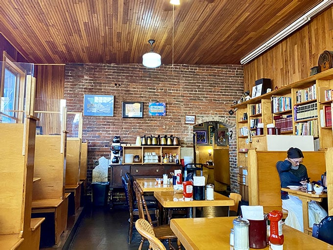 This Humble Little Minnesota Restaurant Dishes Out The Most Heavenly ...