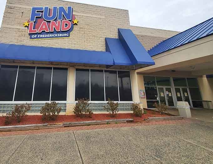 Experience An Amusement Park In Virginia So Fun It Makes Disneyland ...