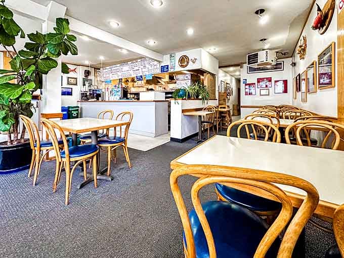 People Travel From All Over The World For The Fish And Chips At This ...