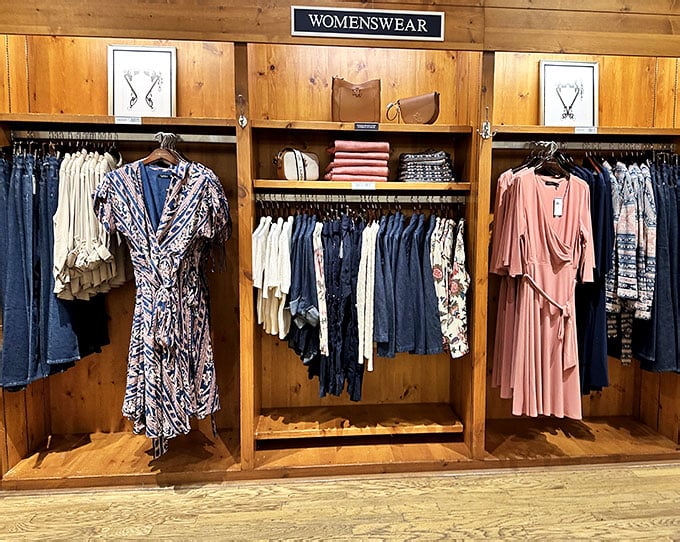 Hit The Road To Indiana's Enormous Outlet Mall Where Deals Are ...