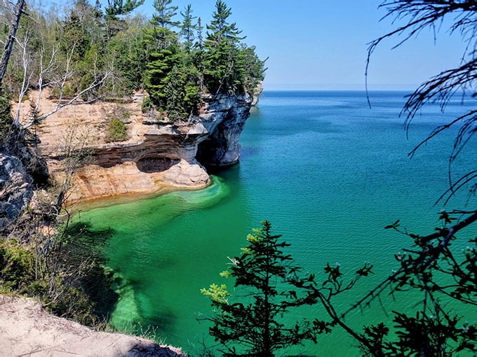 Picturing Rocks Michigan You'll Want To Pack Up And Head To This Michigan Campground Immediately