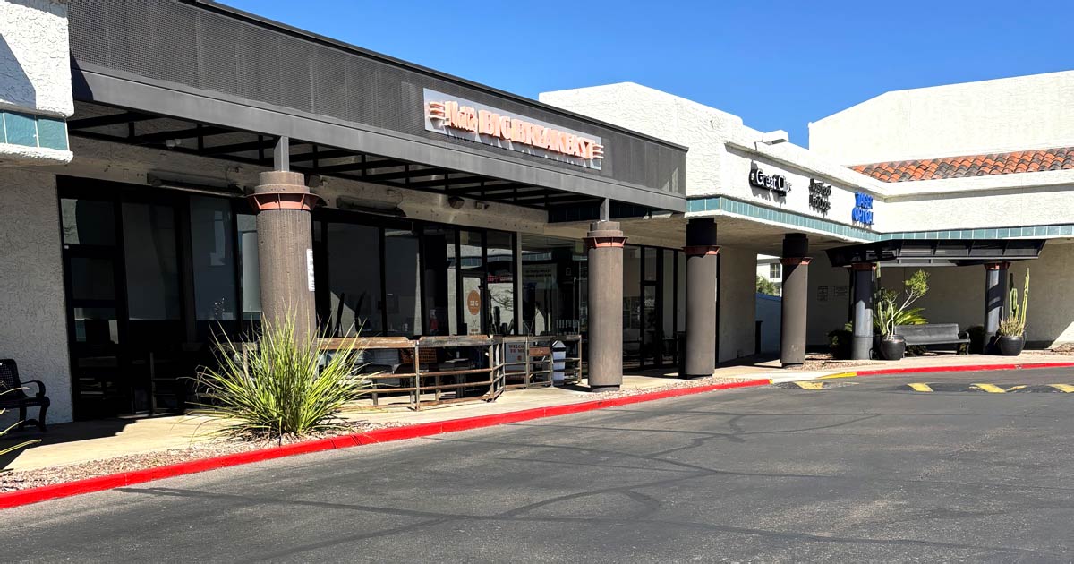 Wake Up Early And Get To This Arizona Breakfast Spot Before The Crowds Beat You